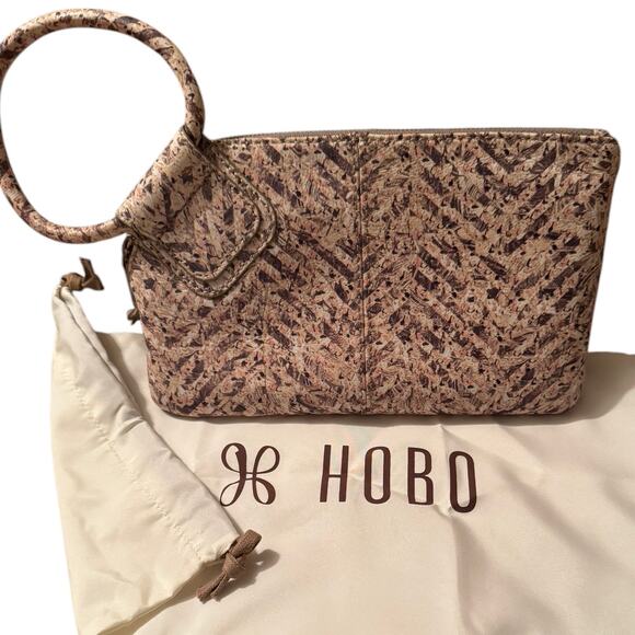 HOBO | Bags | Nwt Hobo Sable Wristlet Neutral Mosaic With Dust Bag Gift ...